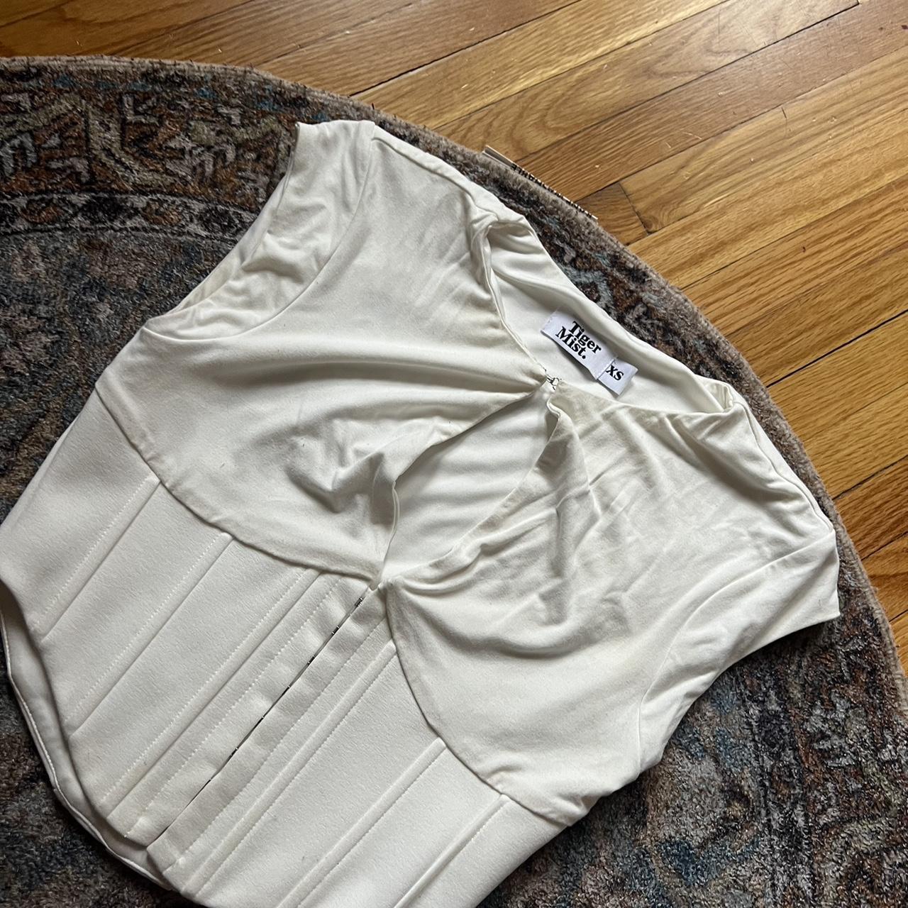 💭 TigerMist top 💭 corseted for a perfect fit 💭 very... - Depop