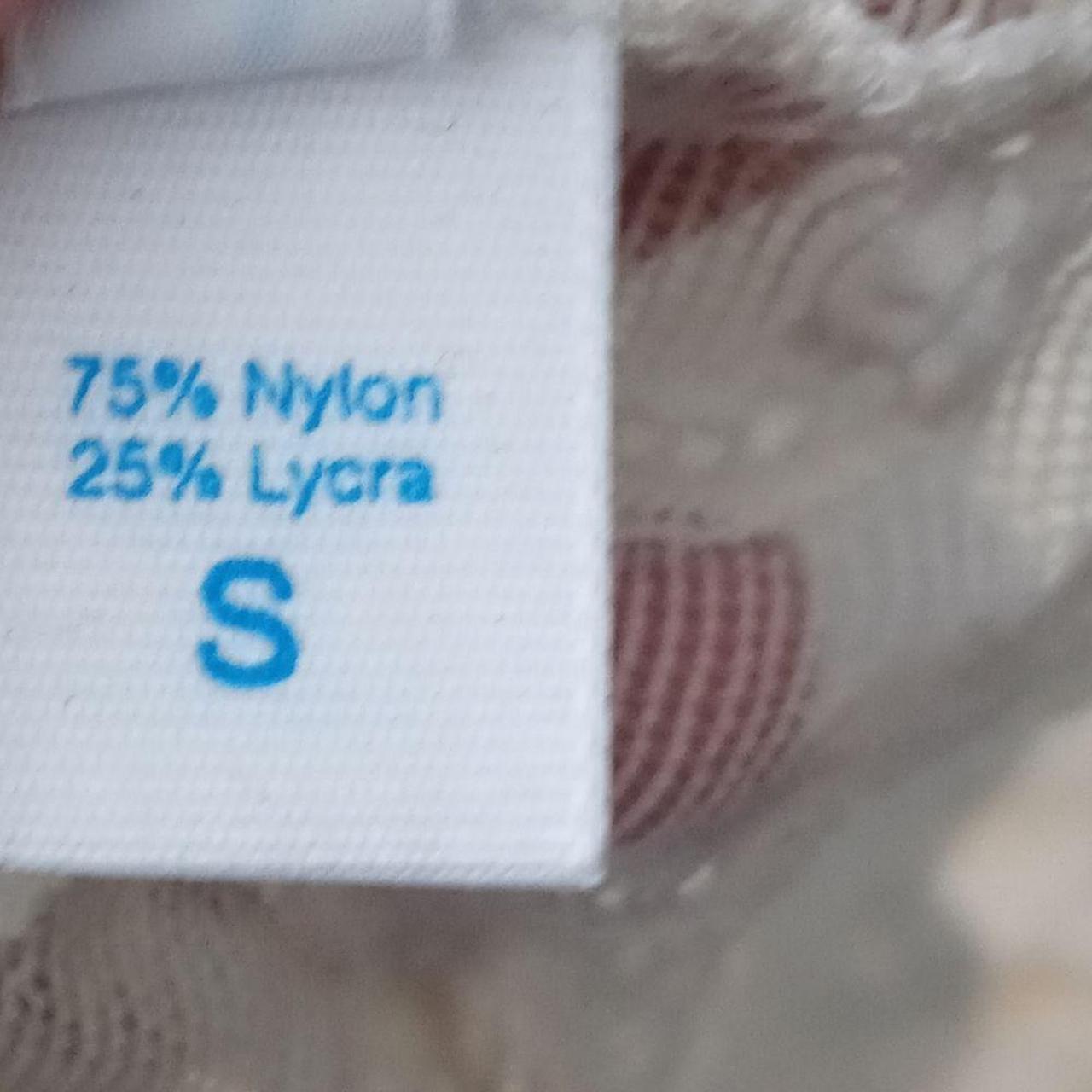 Hanky Panky Women's White and Cream Underwear | Depop