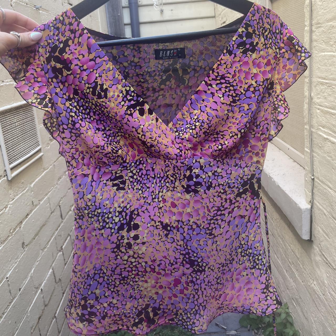 vintage colourful top soooo beautiful and ties at... - Depop