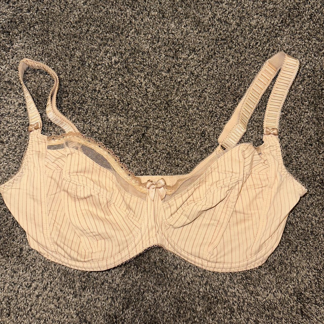 Vintage style beige bra 32FF. Sister size 32H.... - Depop