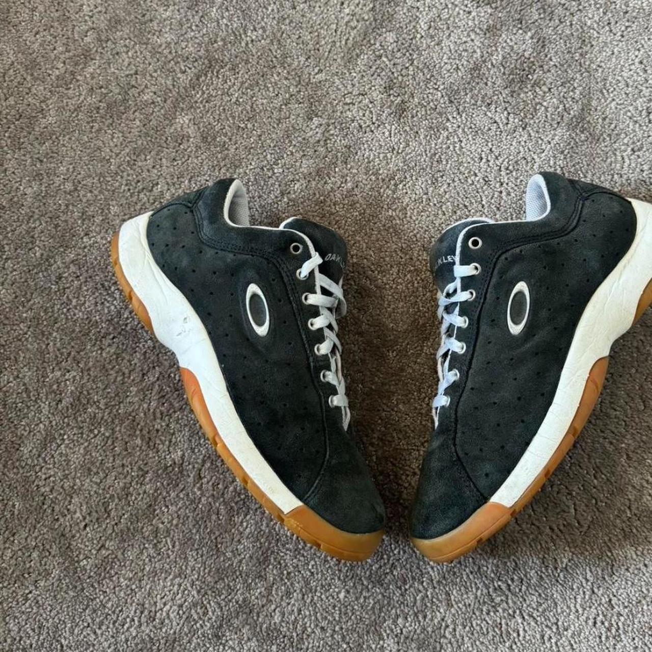 Men’s vintage y2k Oakley shoes - Depop