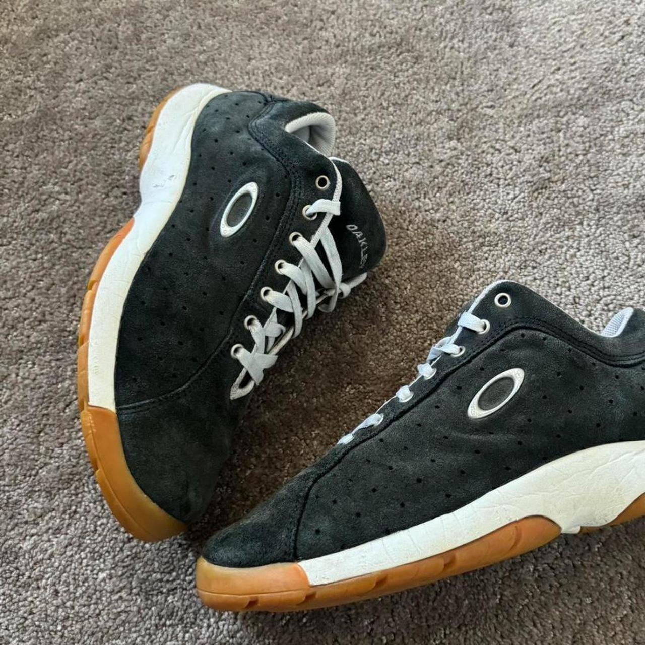 Men’s vintage y2k Oakley shoes - Depop