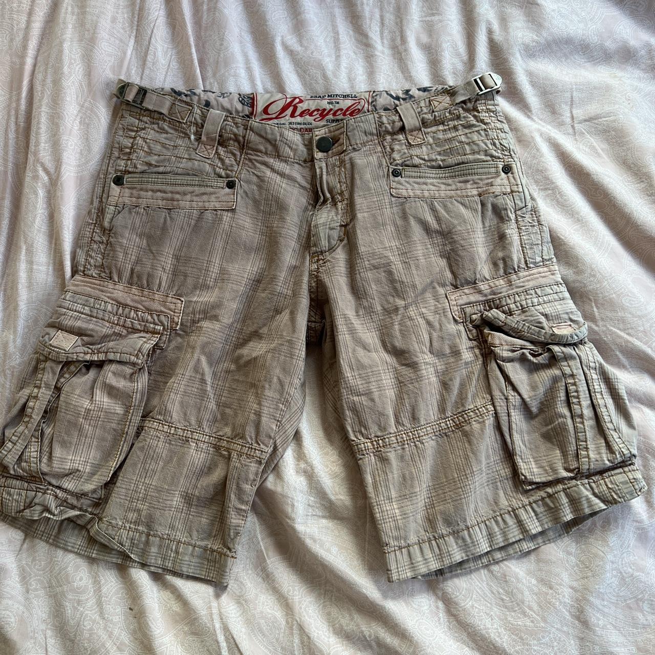 Pink plaid jorts 🩷🥰💅🏼 Super cute, got some pockets... - Depop