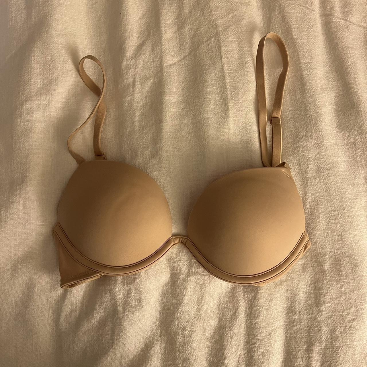 Aritzia Women's Tan Bra | Depop