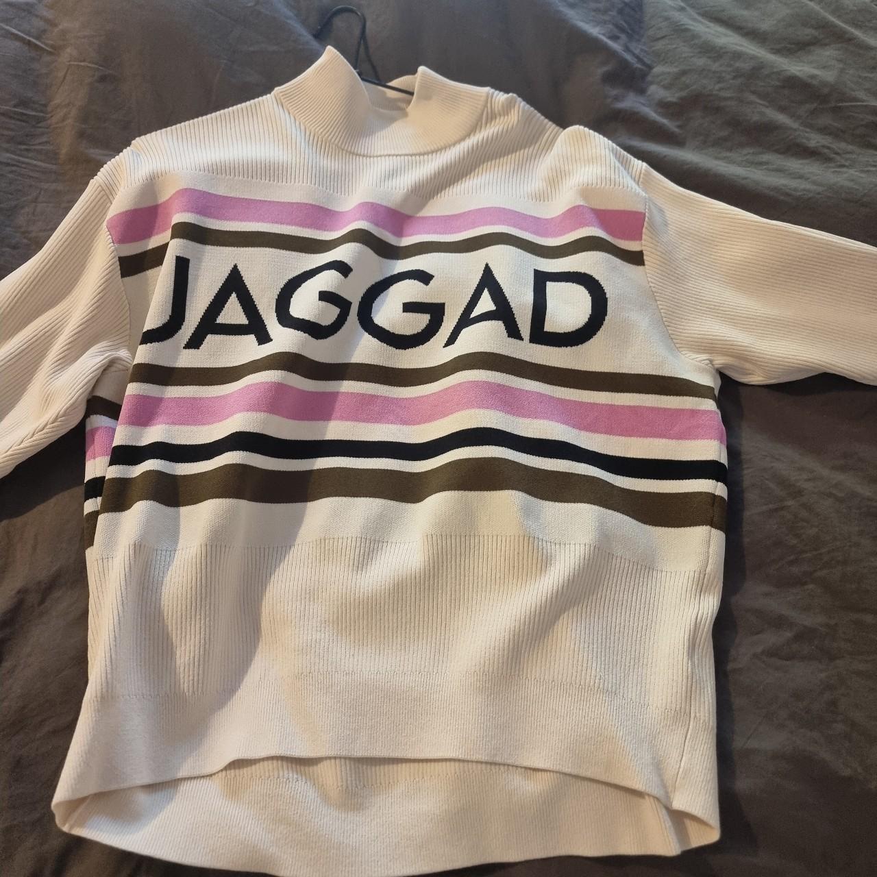 XS White Jaggad Jumper. Worn once #jagged #activewear - Depop