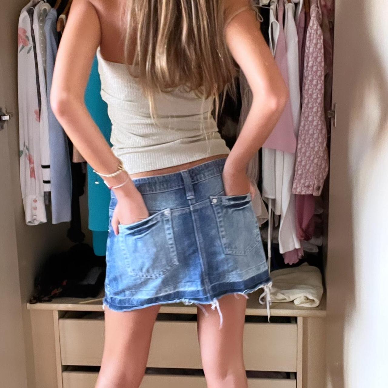 Cute low rise denim skirt 🤍 - Depop