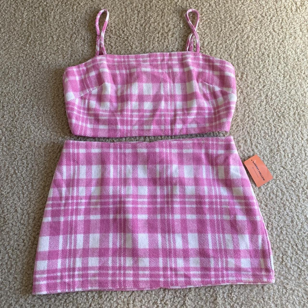 NWT Pink Set! Both size 1xL not stretchy material... - Depop