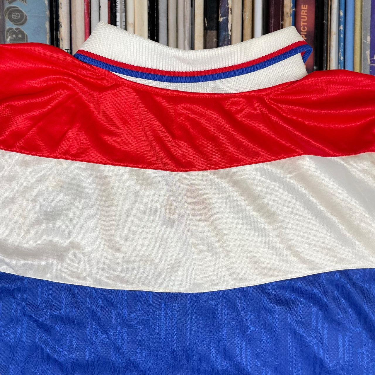 Men's Red and Blue T-shirt | Depop