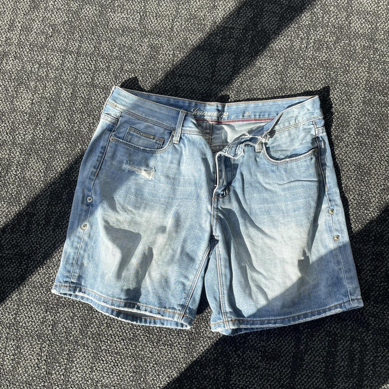 Vintage jorts Size medium Selling for $20 - Depop