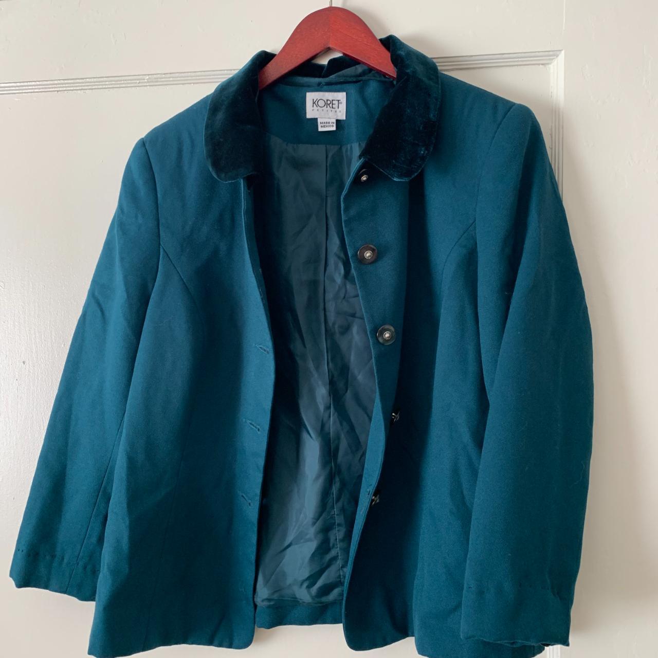 koret petites branded emerald green blazer with... - Depop