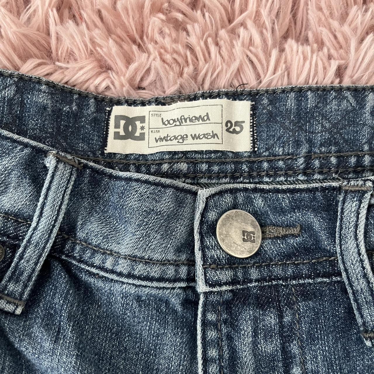 straight leg faded dc shoes jeans!! size 25... - Depop