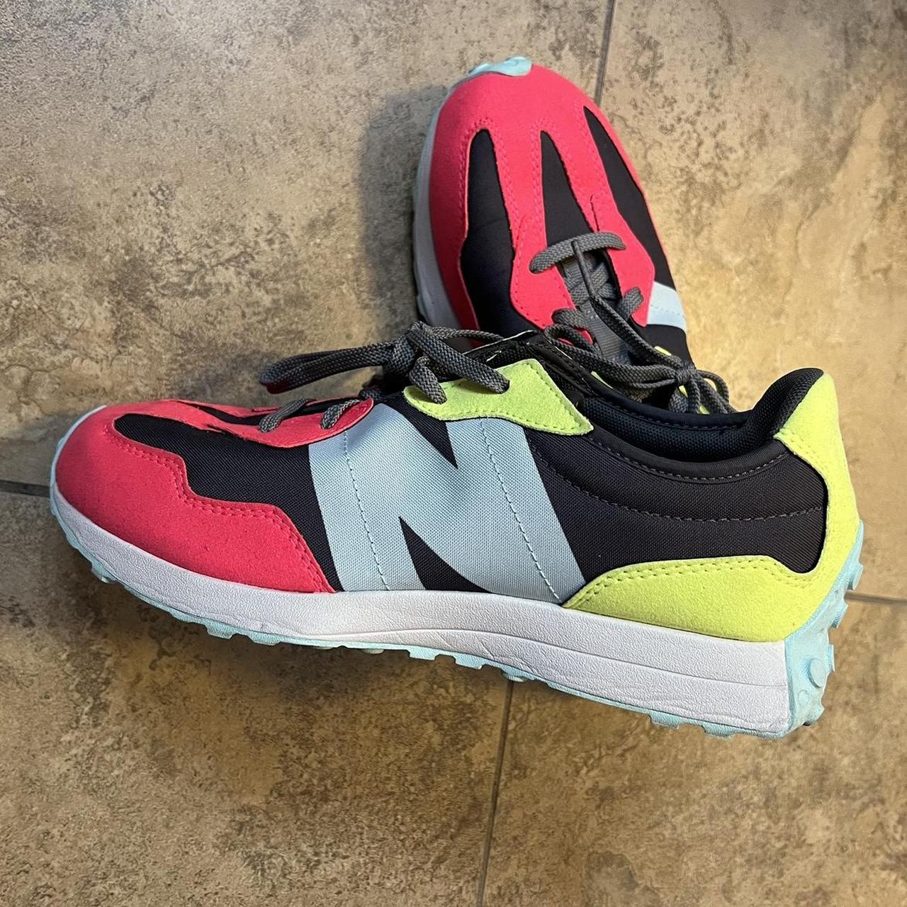 New Balance 327 Colorblock "Grey/Pink/Lime" Grade... - Depop