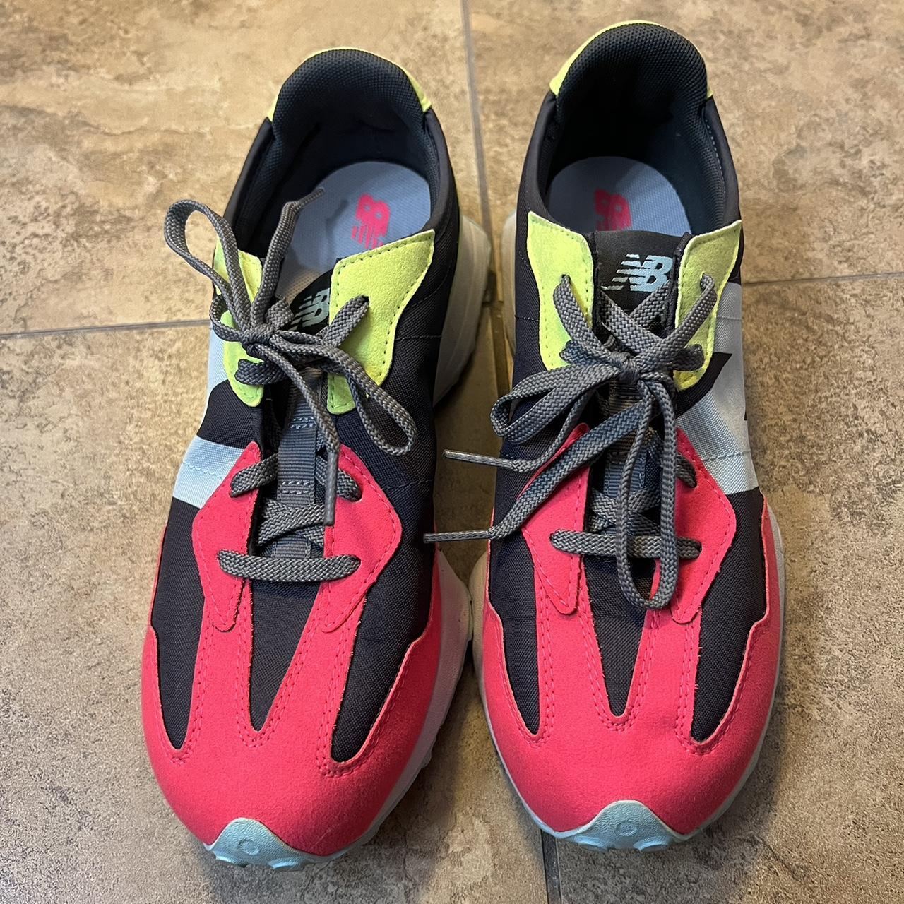 New Balance 327 Colorblock "Grey/Pink/Lime" Grade... - Depop