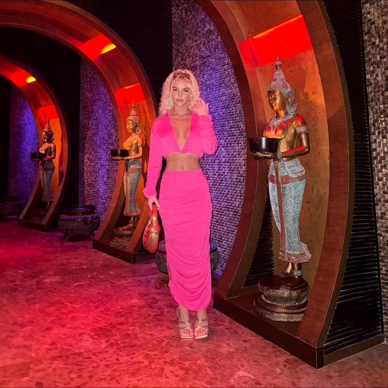 PLT pink co ord, size 4 will fit 6/8 Perfect... - Depop