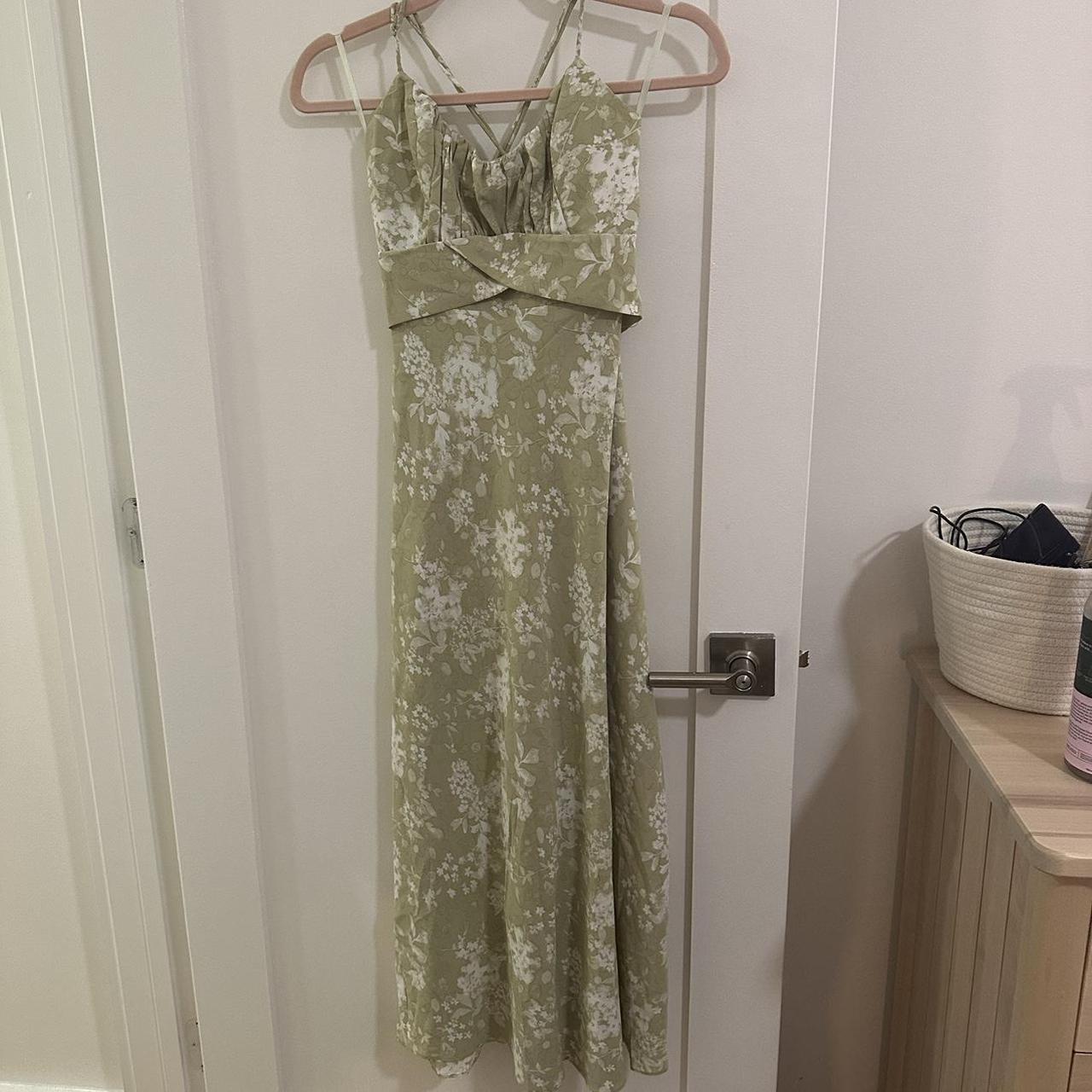 Selfie Leslie Dress - Depop