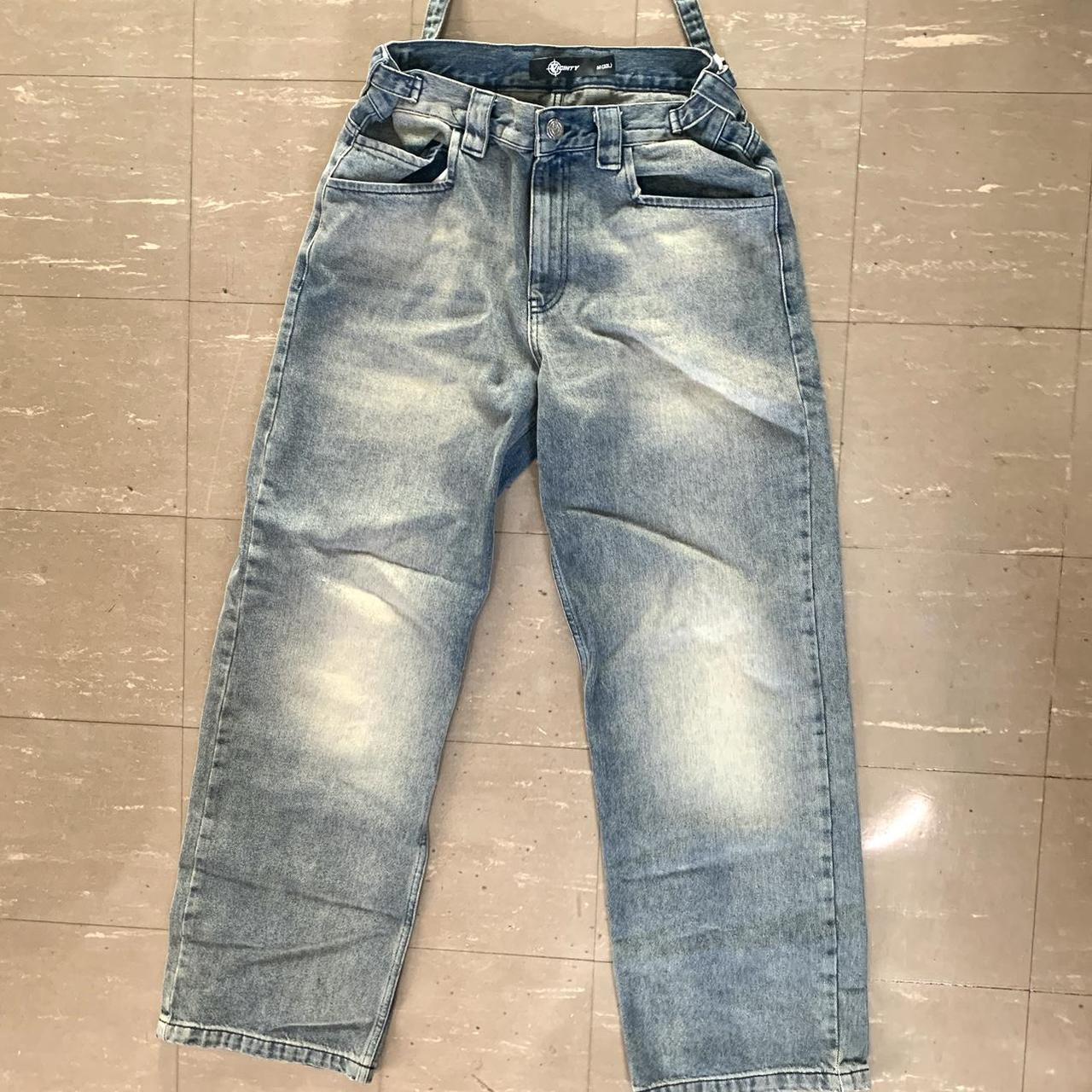 Vicinity jeans Washed denim skater fit Size M (32L)... - Depop