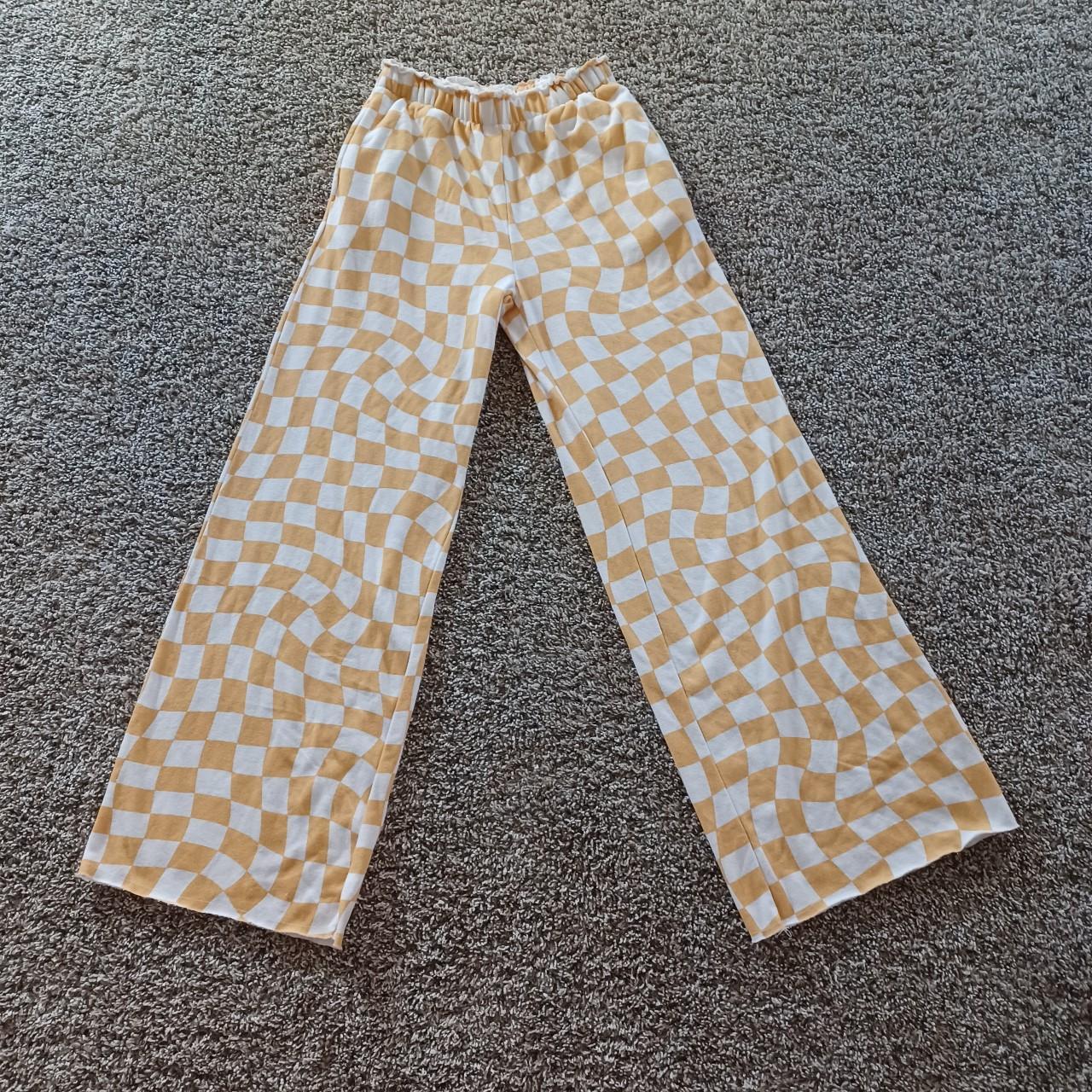 Yellow and white checkered wide leg pants With pockets! - Depop