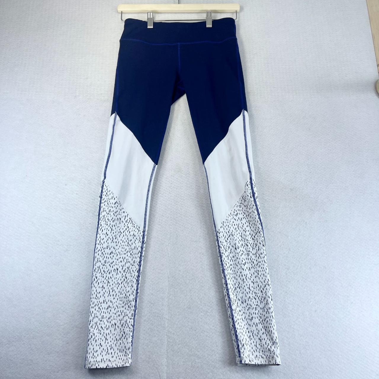 Fabletics Women's Navy and White Leggings | Depop