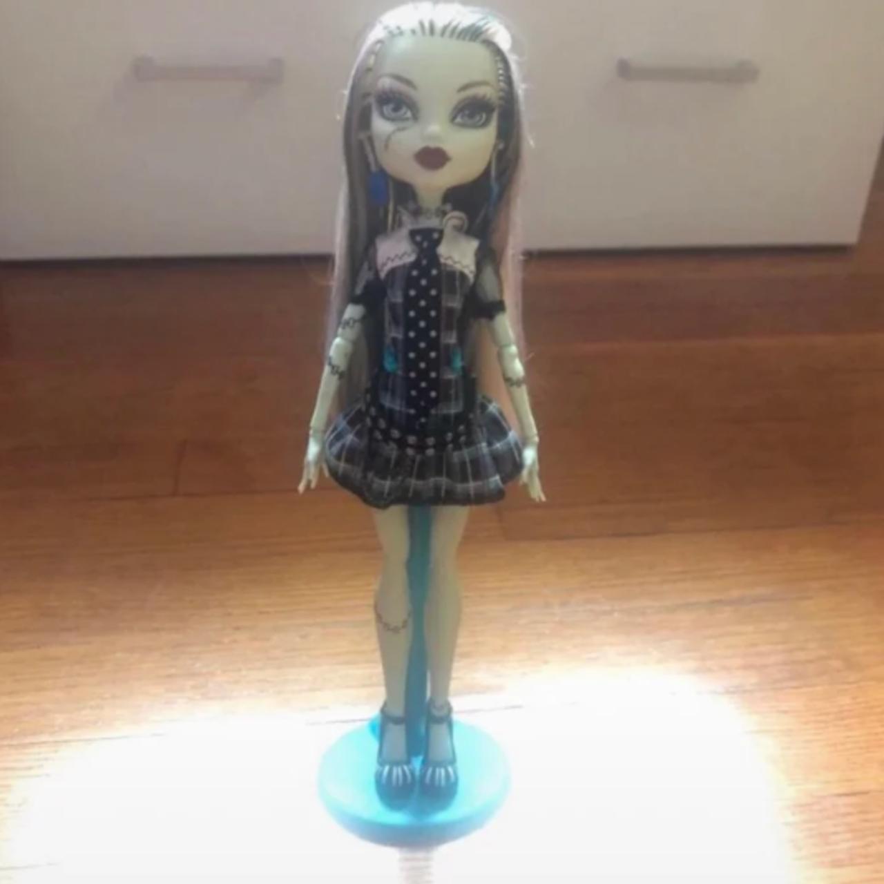 monster high first wave frankie stein doll FLAWS:... - Depop