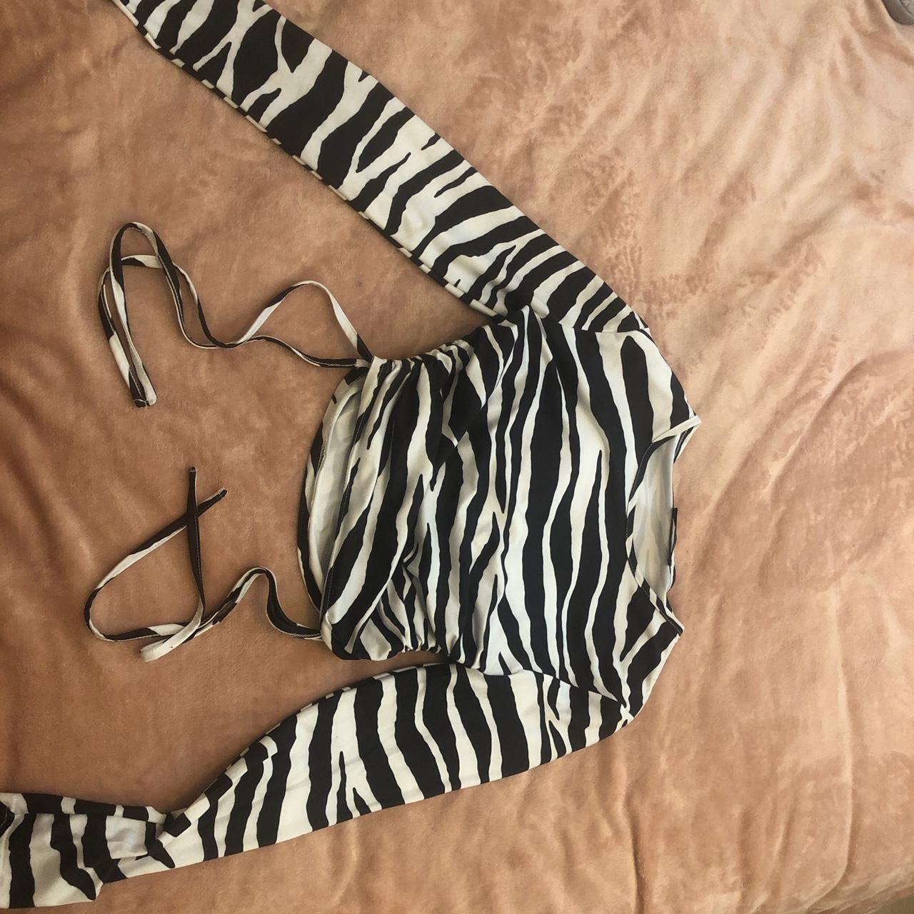 Shein zebra print tie up crop top Size s - Depop