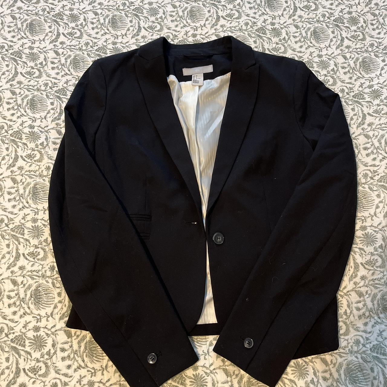 Women’s black blazer with slight shoulder pads - Depop