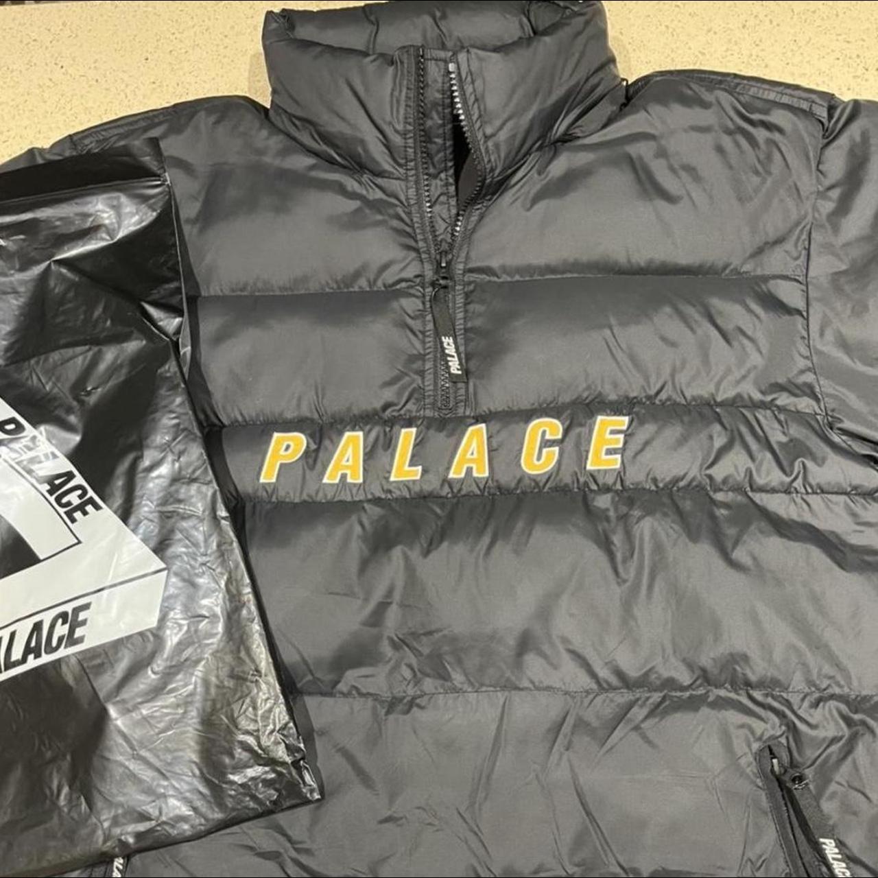 Palace Puffer jacket Very puffy Open to offers - Depop