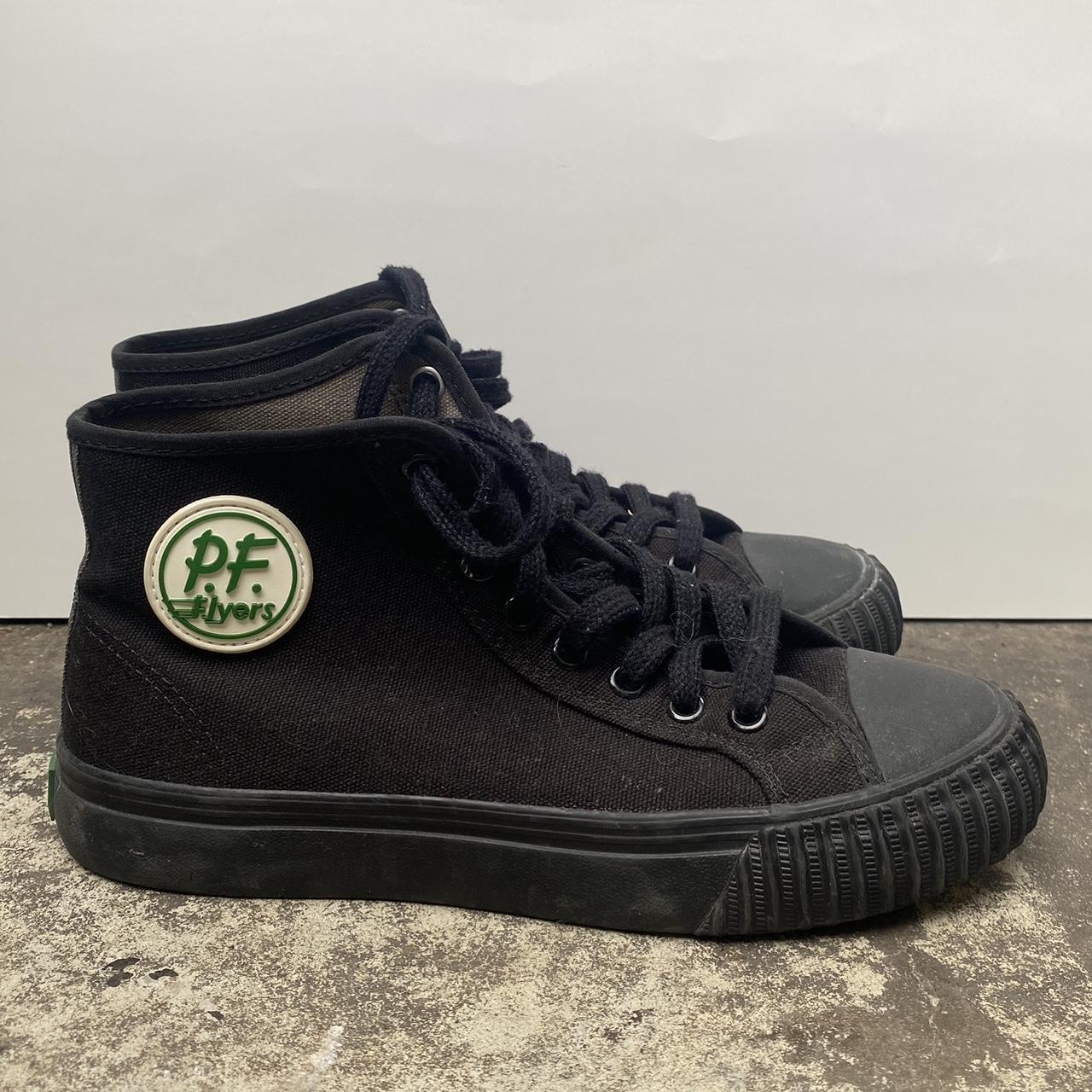 black pf flyers! super comfy and still in great... - Depop