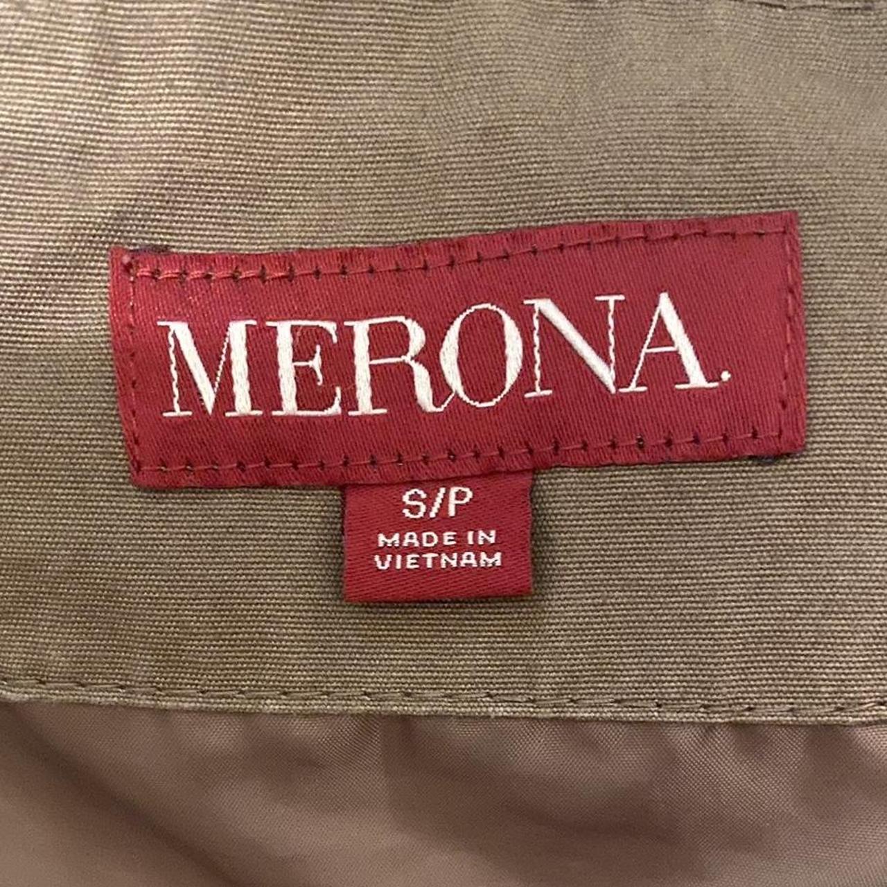 Merona puffer vest Men’s small Fits medium-Large - Depop