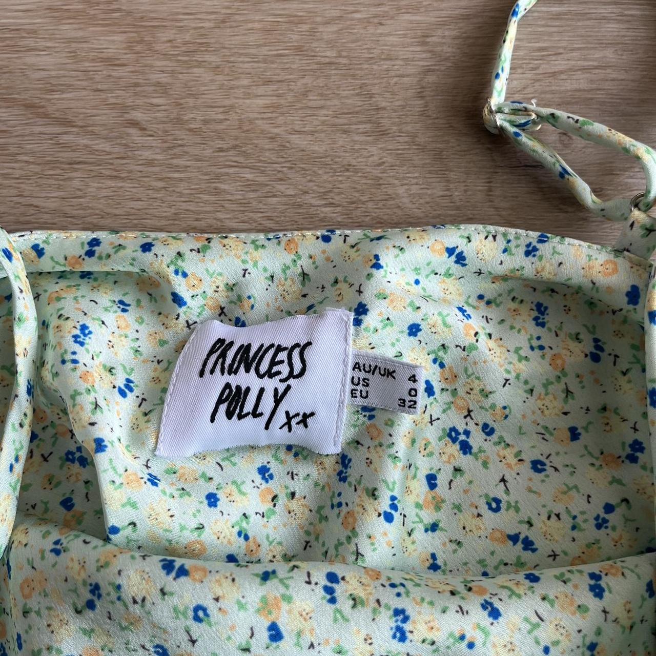 Princess Polly green floral dress size 2 but would... - Depop