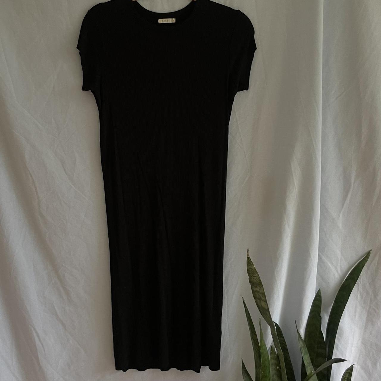 6397 Jersey Ribbed Dress Size small no flaws... - Depop