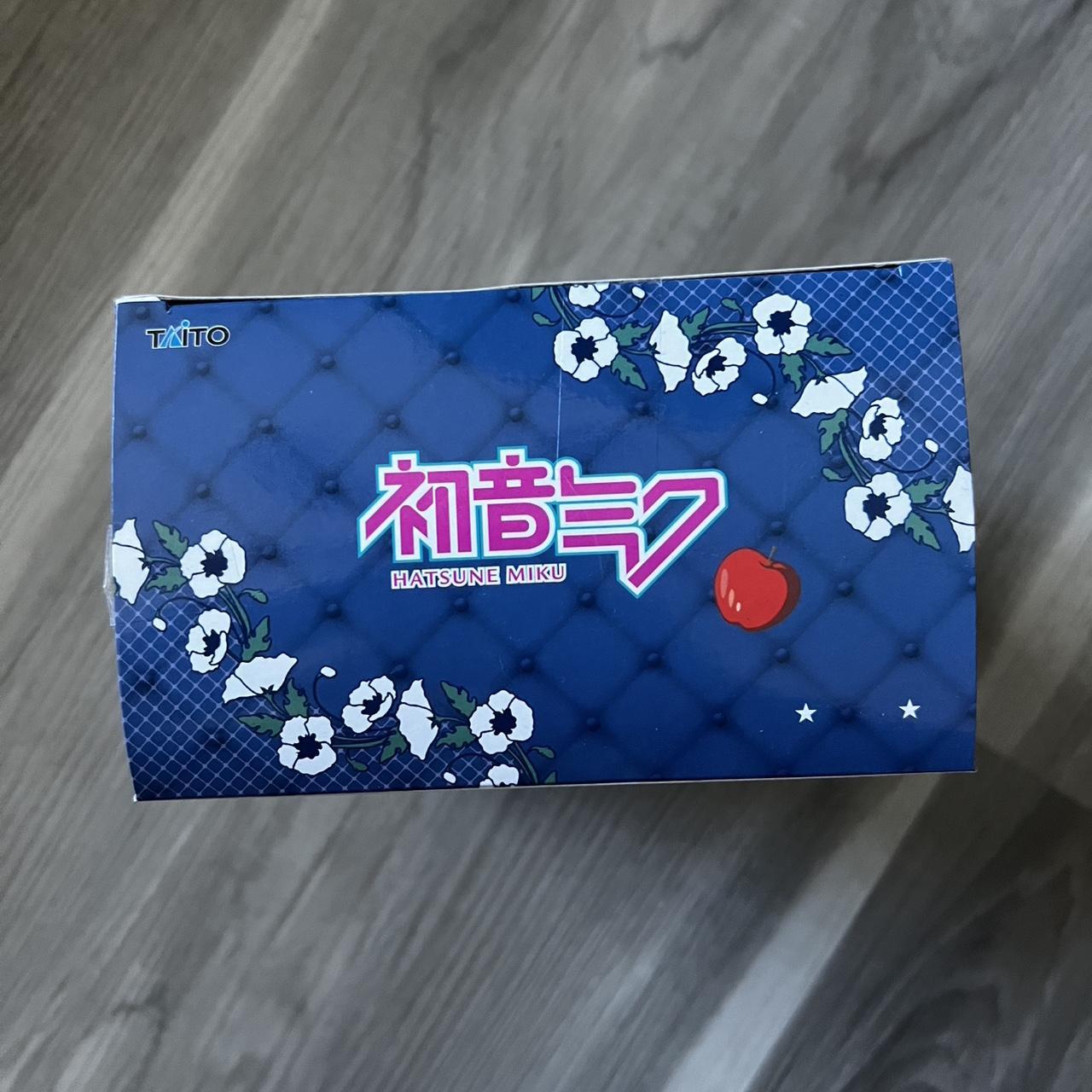 Hatsune Miku Wonder Land Figure -authentic -... | Depop