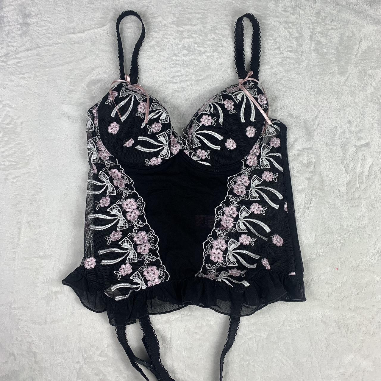 2000s corset, ribbons embroidery and ribbons details... - Depop