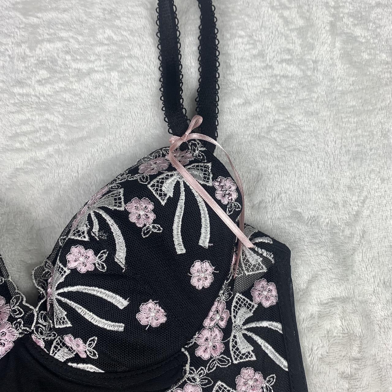 2000s corset, ribbons embroidery and ribbons details... - Depop