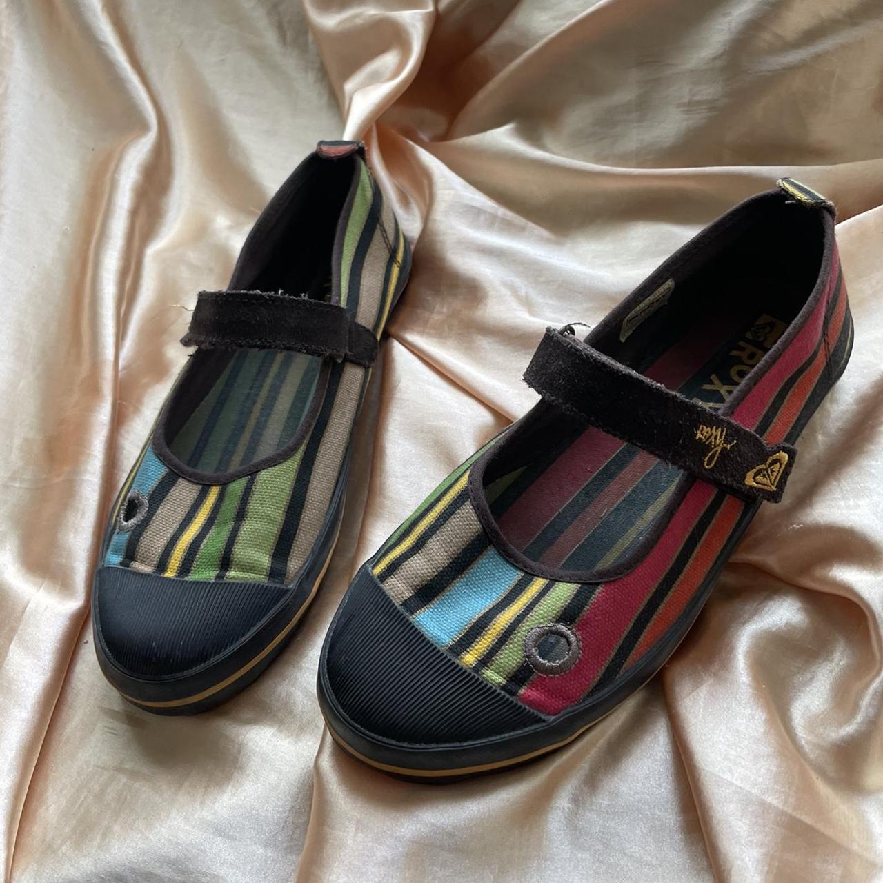 Y2k roxy ballet flats - Depop