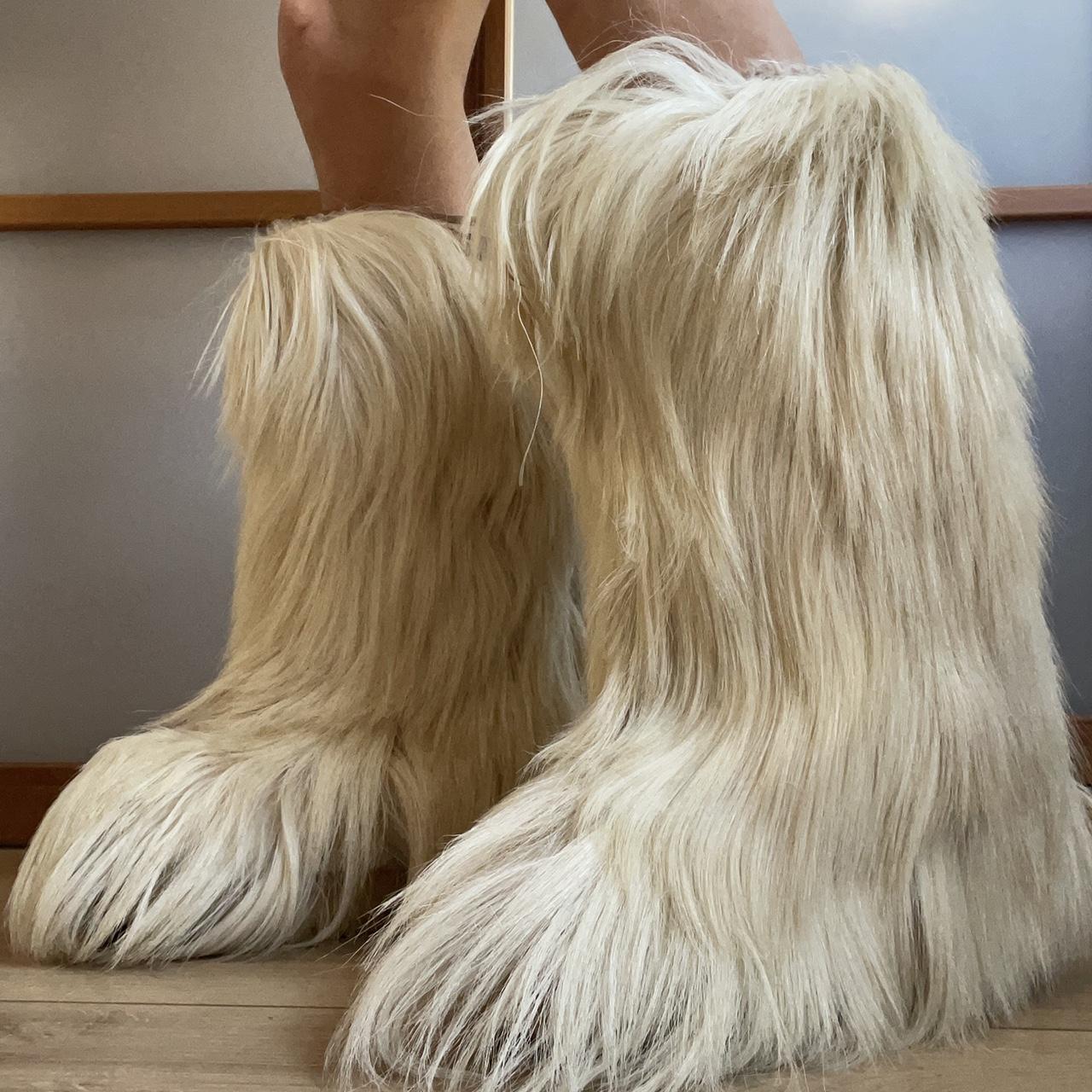 Italian yeti boots 39-40 - Depop