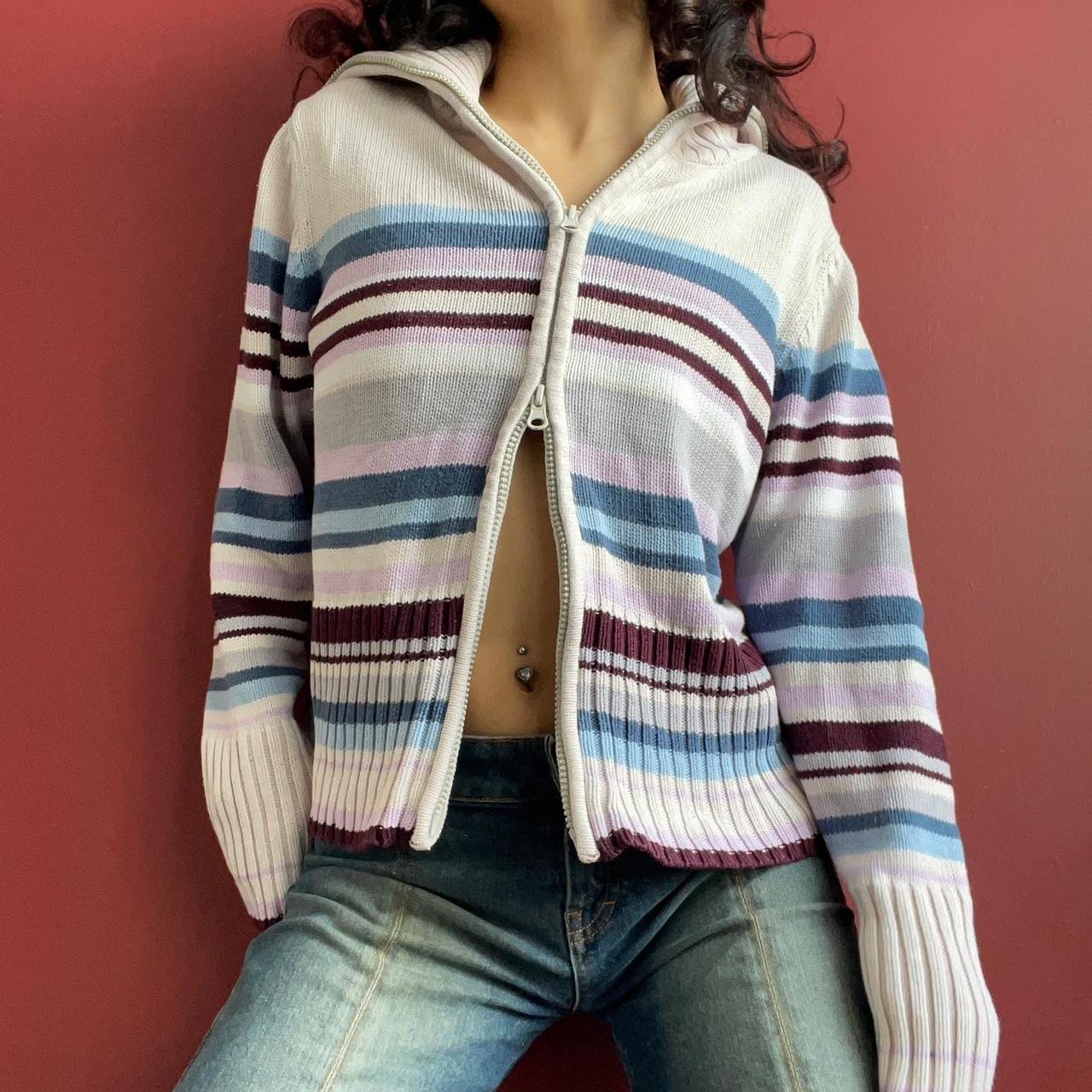 Y2k cardigan - Depop