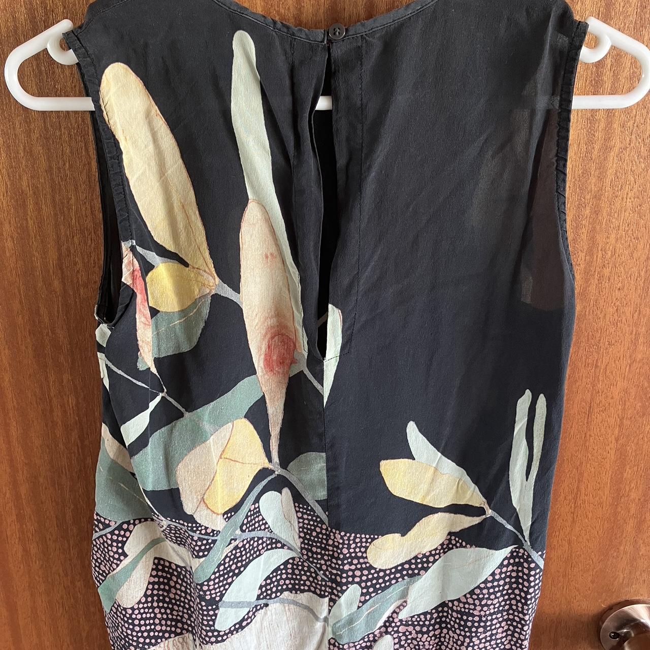 Dana Kinter x Gorman 100% silk top. Size 8 - Depop