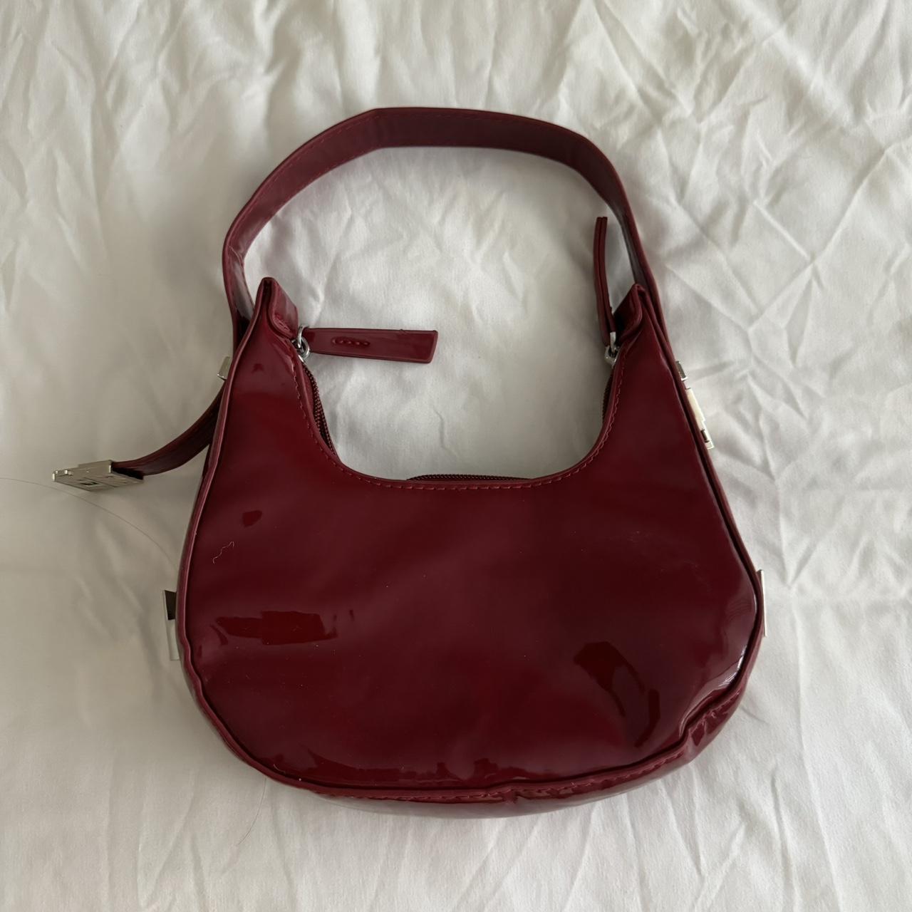 Red shoulder purse Never been used! Free shipping! - Depop