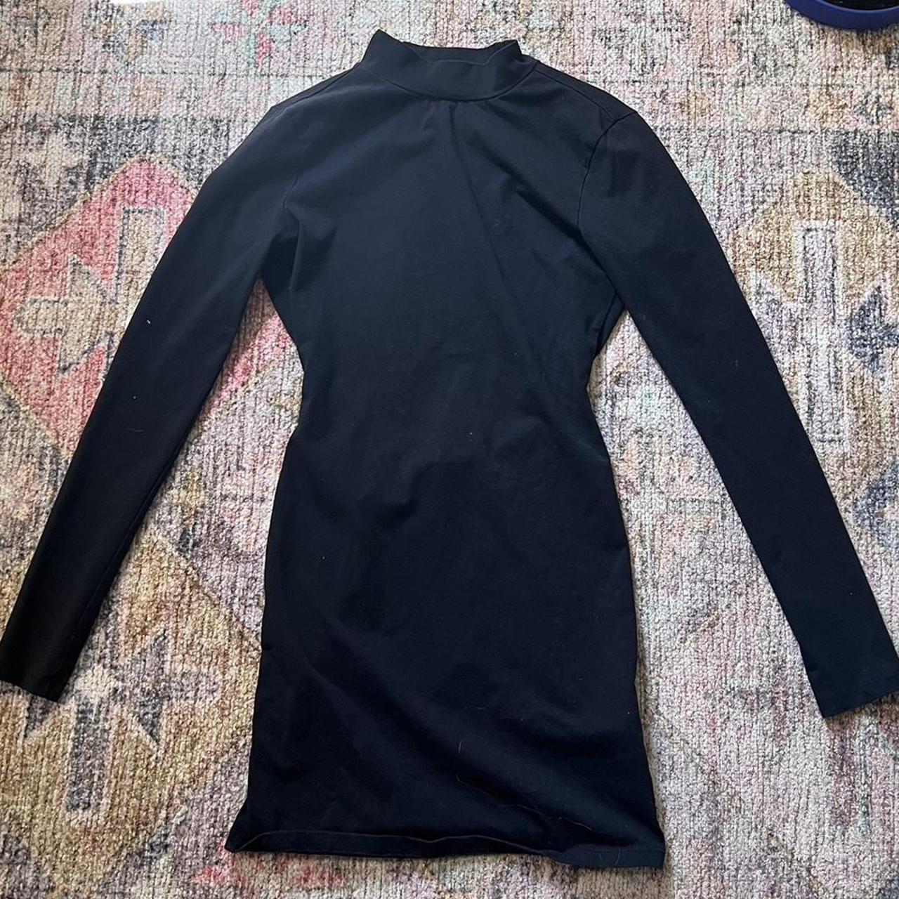 Black long sleeve mini dress with open back - Depop