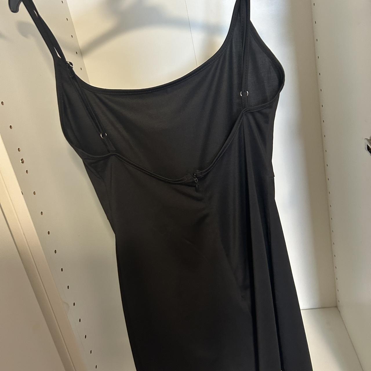 Princess Polly BODYSUIT POLYESTER size small 10/10... - Depop