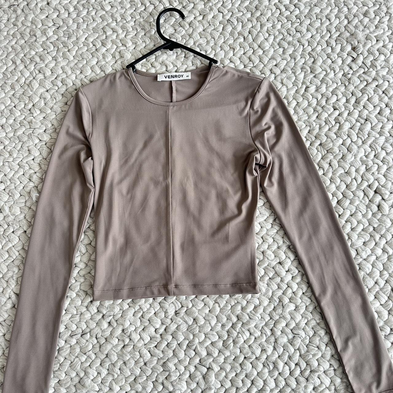 Matching beige venroy set Very light, good quality... - Depop