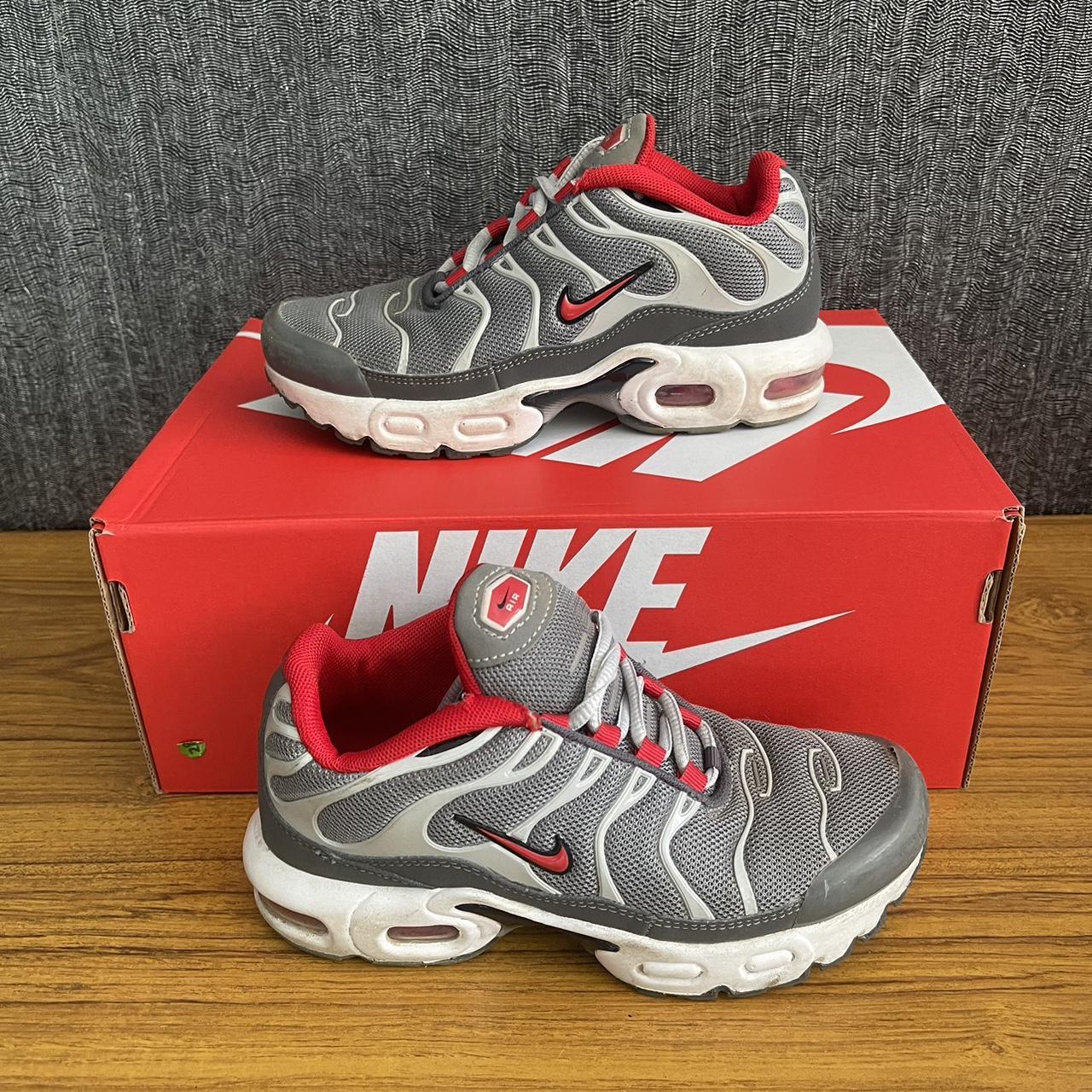 Nike Grey and Red Trainers | Depop