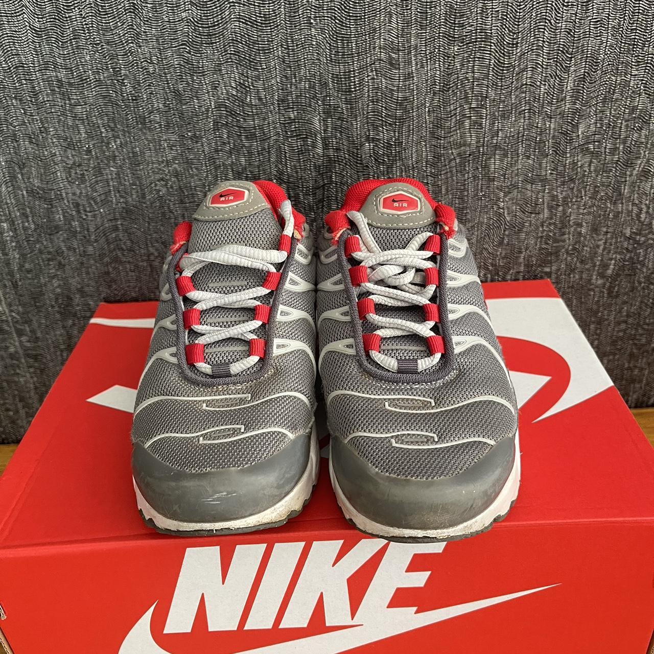 Nike Grey and Red Trainers | Depop