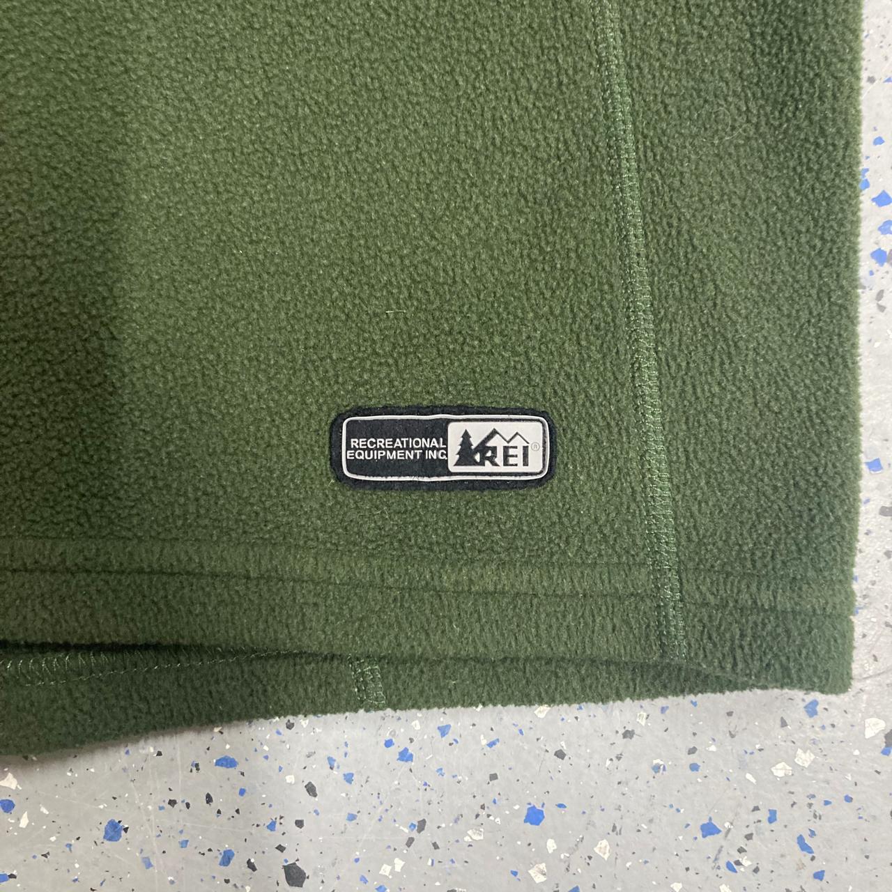 REI Co-op Men's Khaki and Green Jumper | Depop