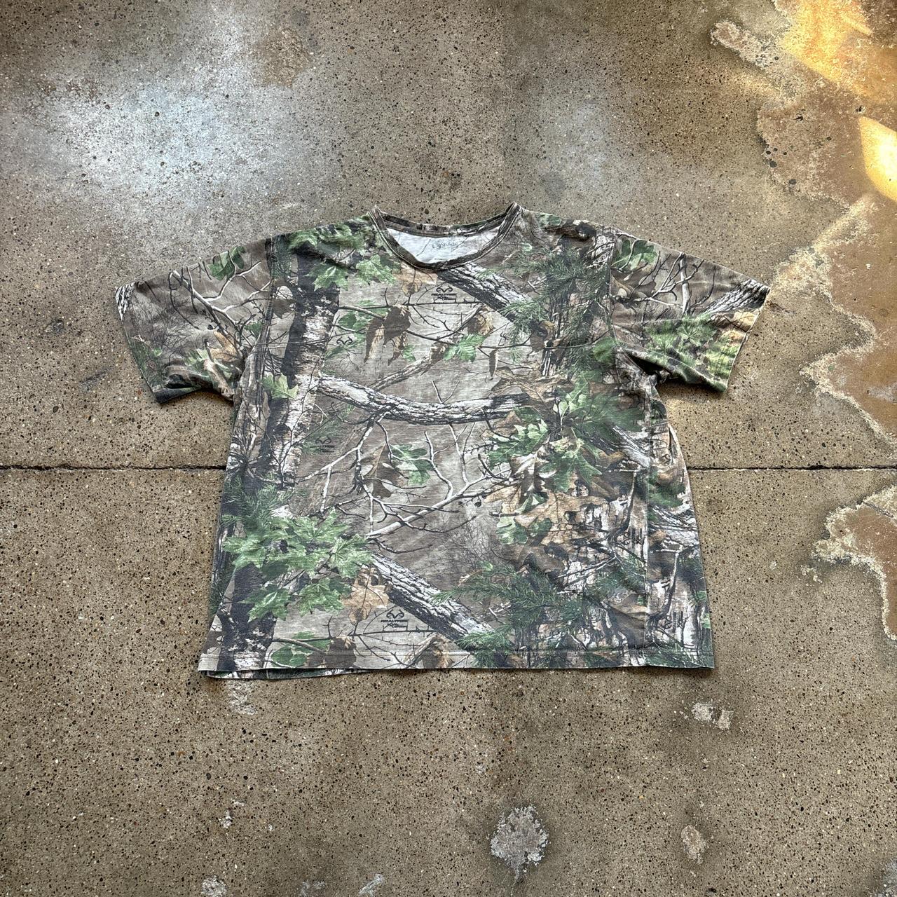 Y2K Realtree CamO T-Shirt XL with faded tag Pit to... - Depop