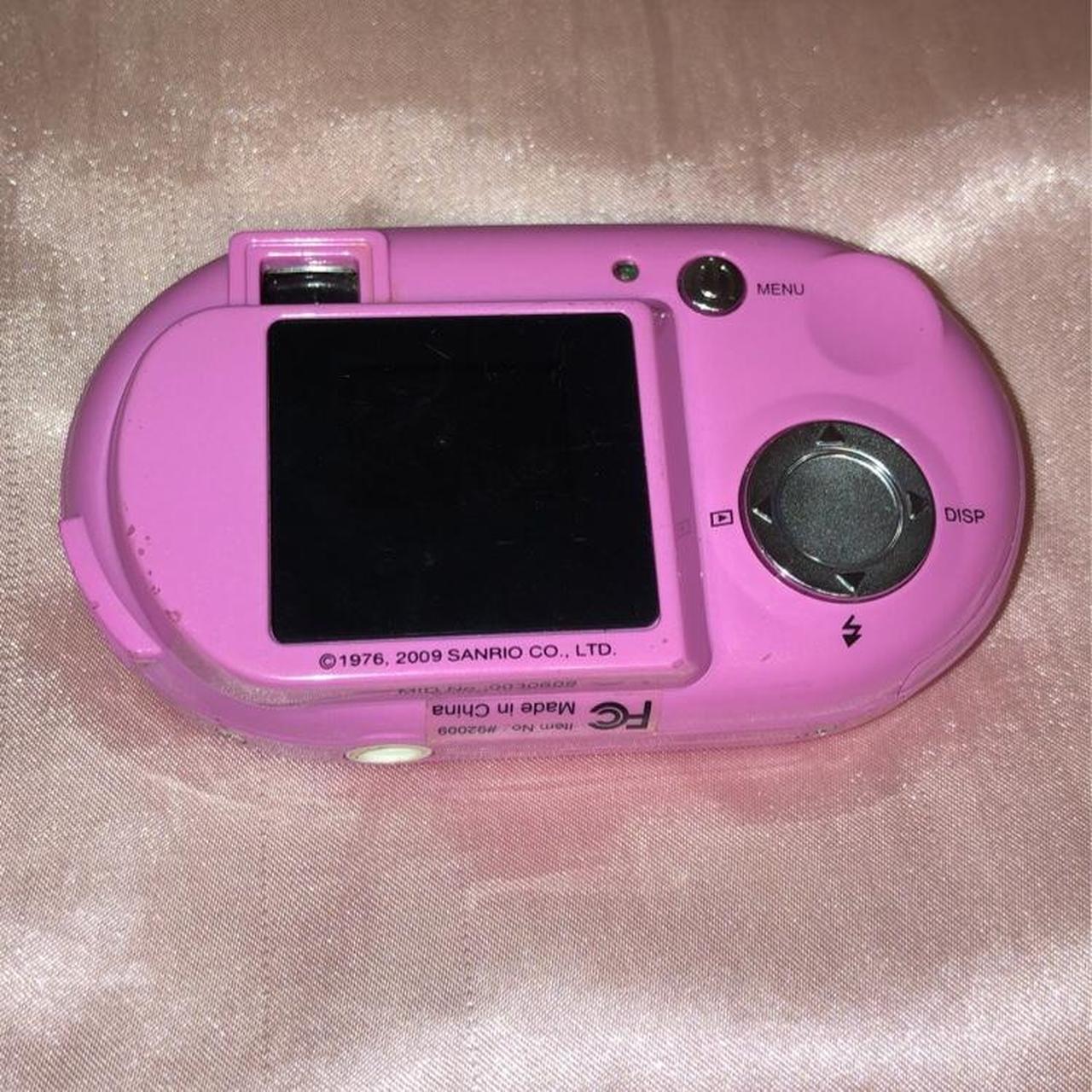 Hello kitty digital camera Send an offer