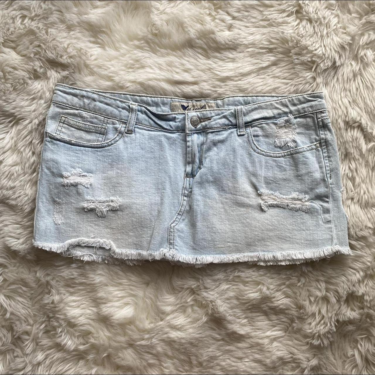 Y2k distressed micro mini skirt🦋 this is sooo cute,... - Depop