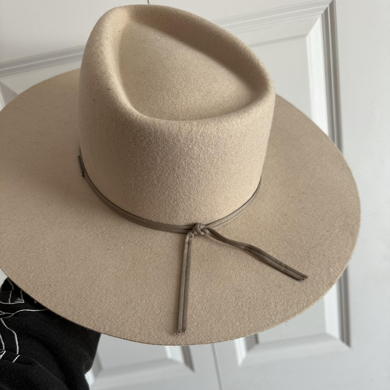Gigi Pip Dakota triangle crown hat in ivory. worn... - Depop