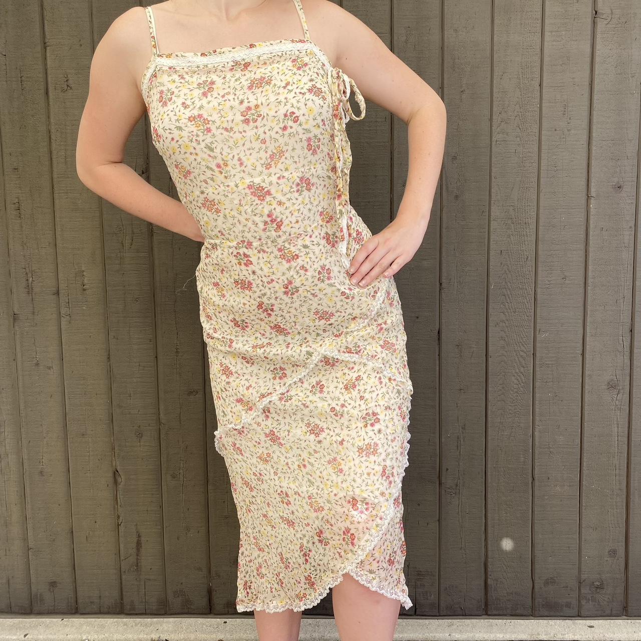 Vintage Y2k coquette strawberry lemonade flora lace... - Depop