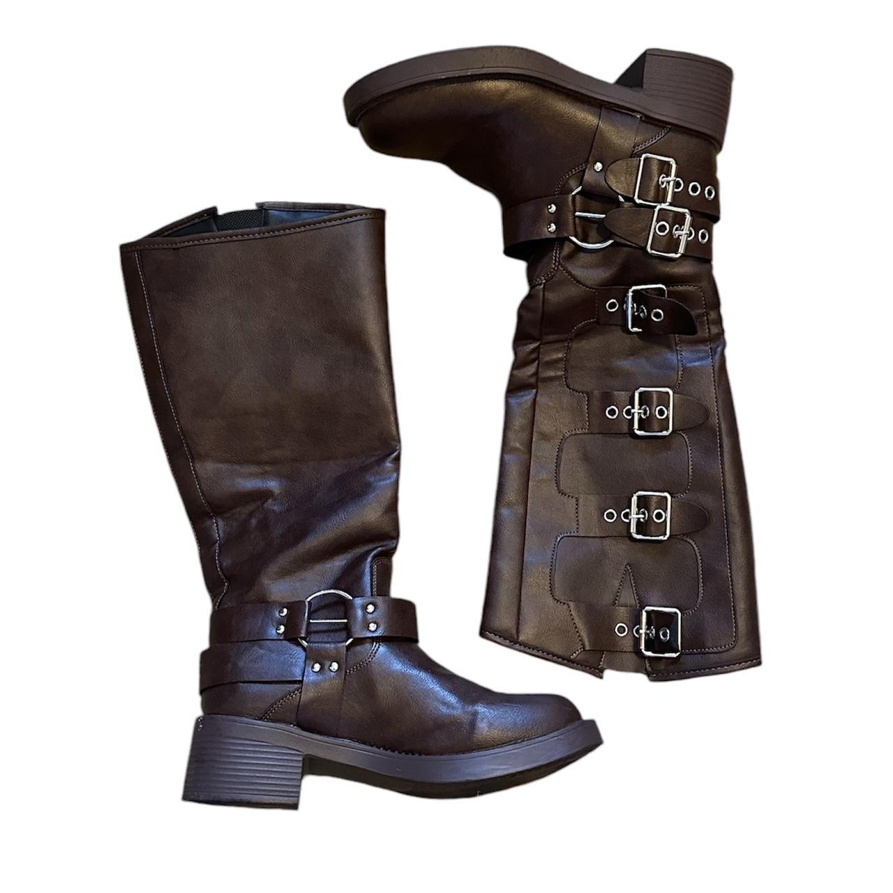 women’s size 7 biker boots - Depop